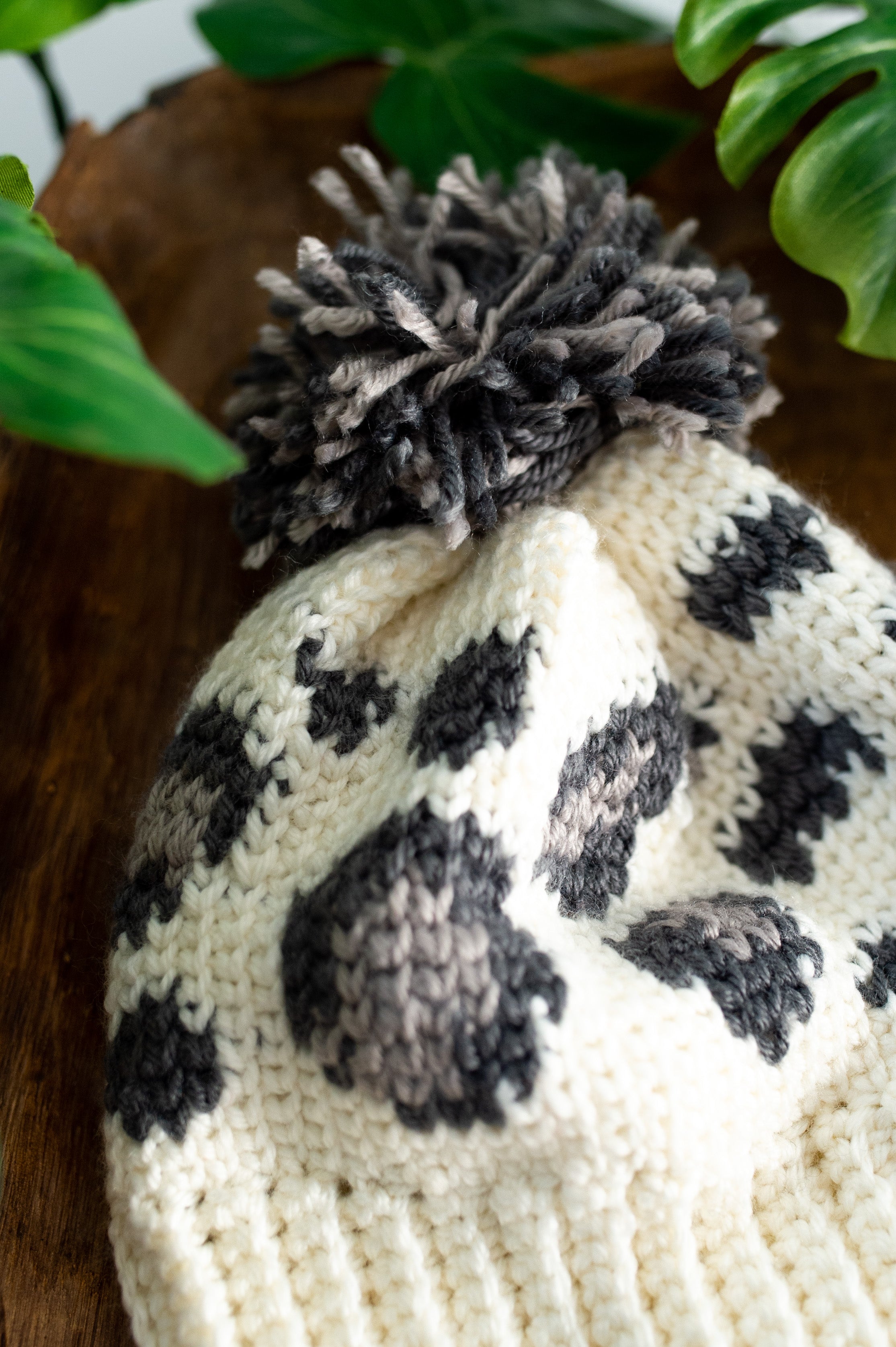 Snow Leopard Hat (Crochet) – Lion Brand Yarn